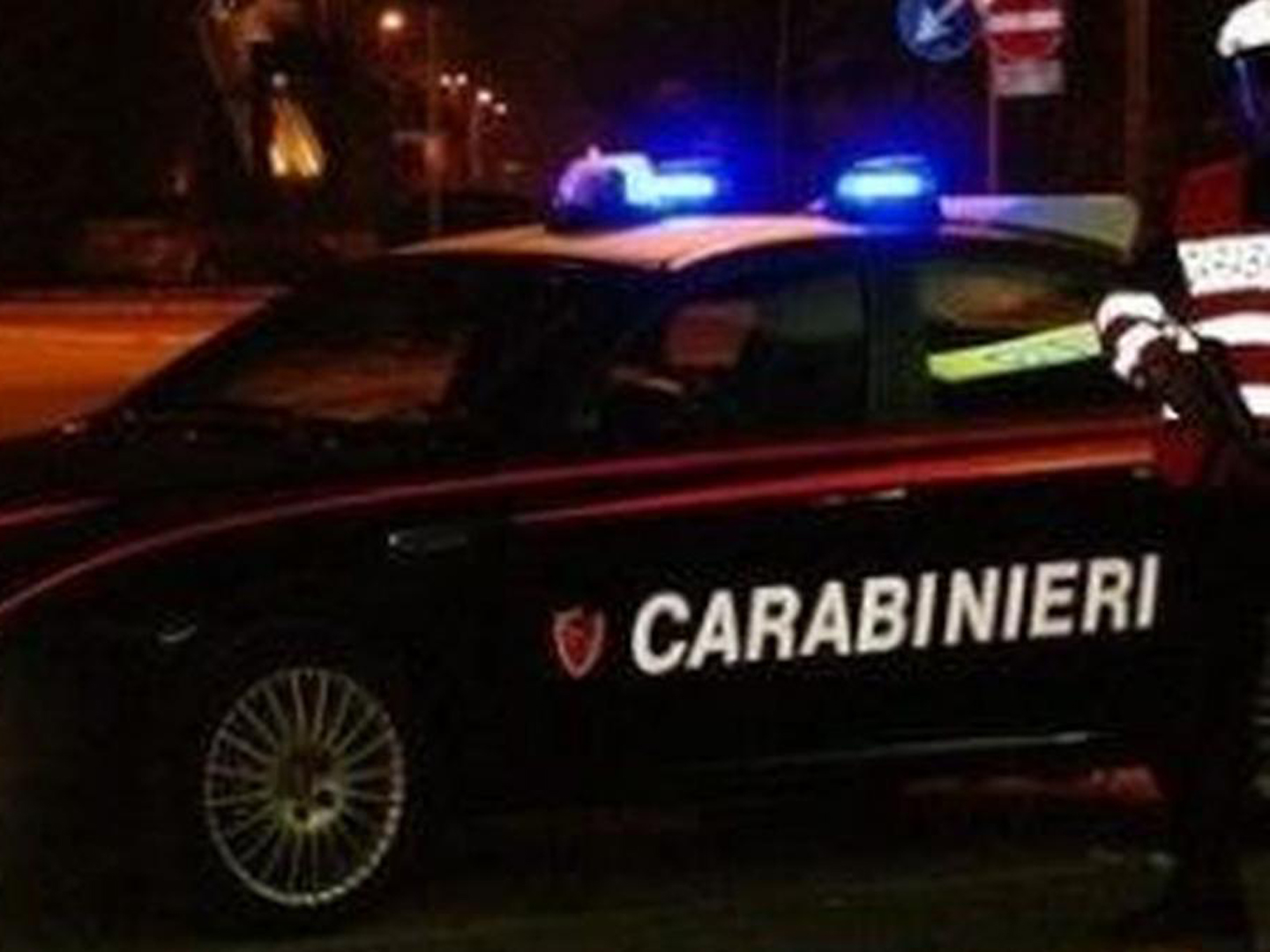 Maxi blitz anti droga ai Palazzi Grimaldi di Castel Volturno - A Dirla ... Maxi blitz anti droga ai Palazzi Grimaldi di Castel Volturno - A Dirla ...